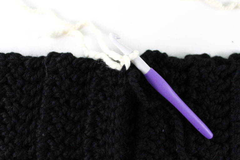 Fire Mantel Scarf - Free Pattern - Knot Bad