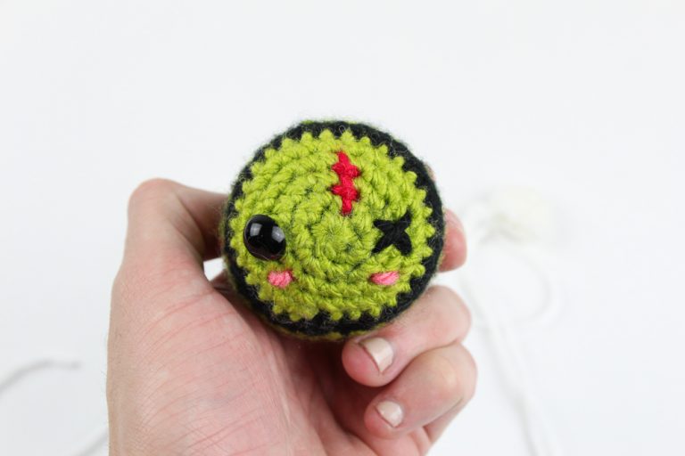 Crochet Zombee - Knot Bad